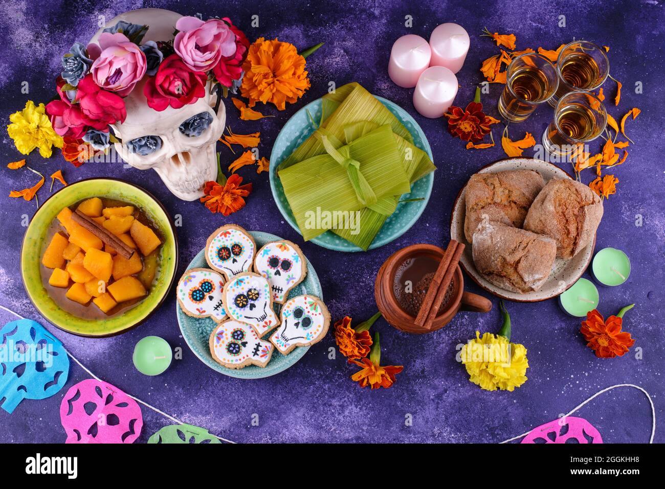 Traditional Day of the dead food Stock Photo - Alamy