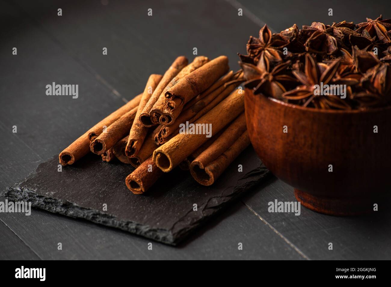 Cinnamon sticks set star hi-res stock photography and images - Alamy