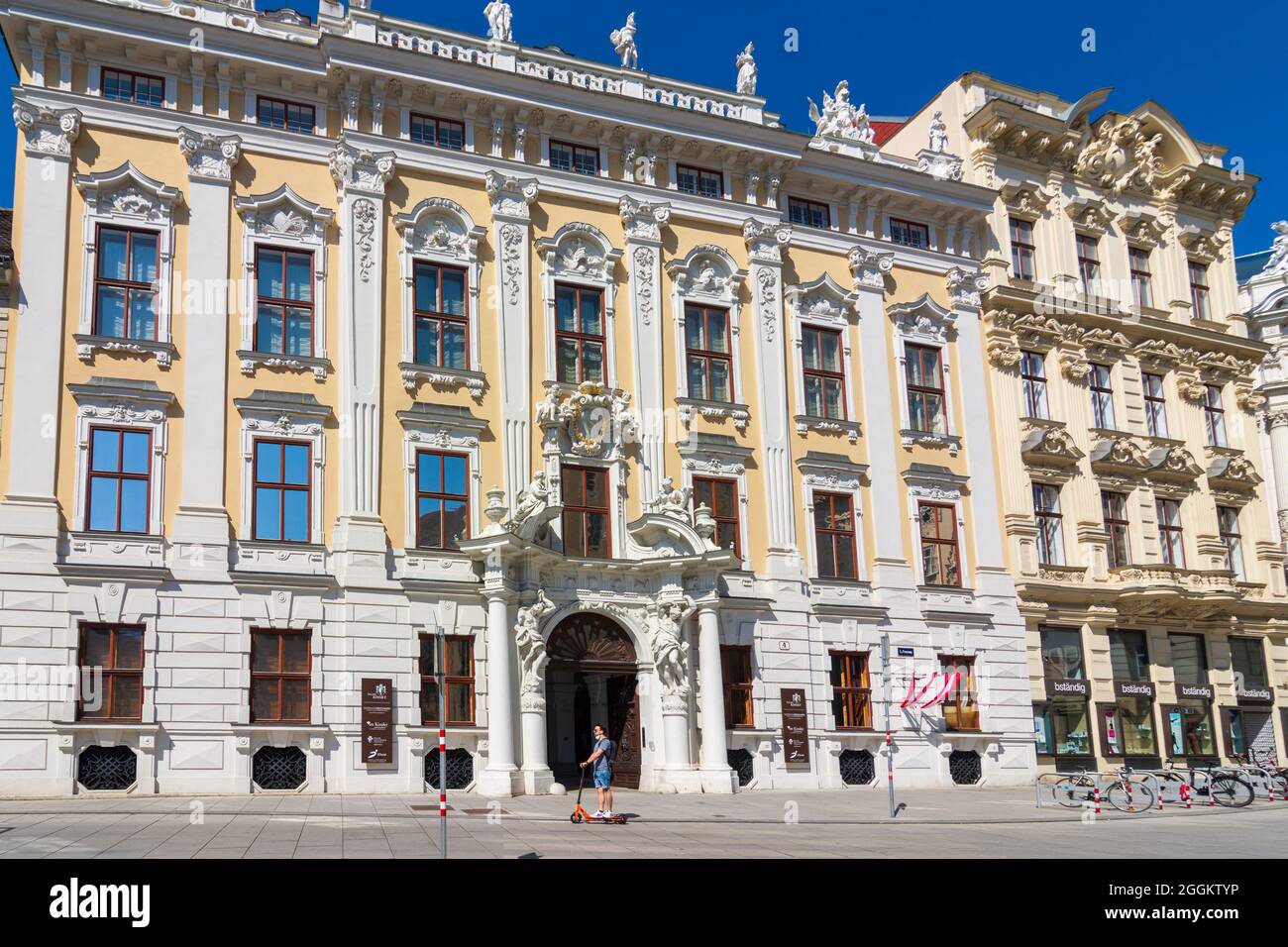 Palais Kinsky High Resolution Stock Photography and Images - Alamy