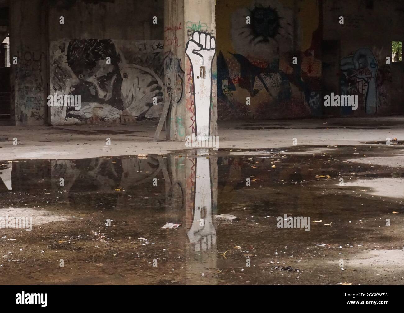 Sniper tower hi-res stock photography and images - Alamy