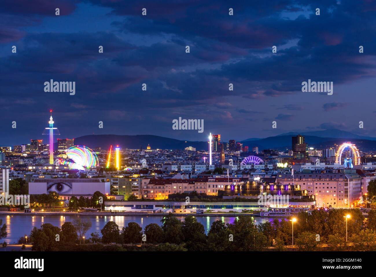 Starflyer carousel praterturm hi-res stock photography and images - Alamy