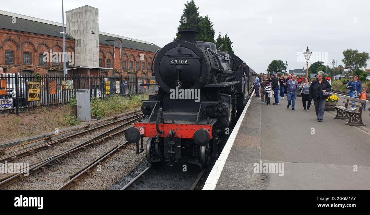 Steam engine train and Pullman carriages, England UK. 29,08,21 ...