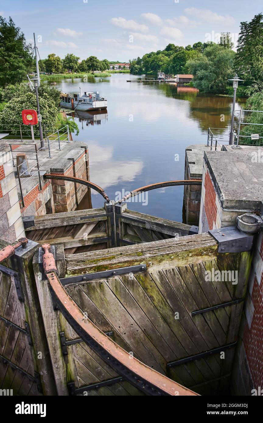 Hanseatic city of Stade, southern moat, inner city harbor, flood ...