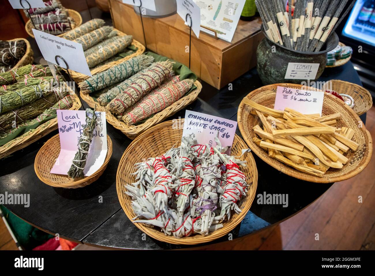 Cedar smudge sticks hi-res stock photography and images - Alamy