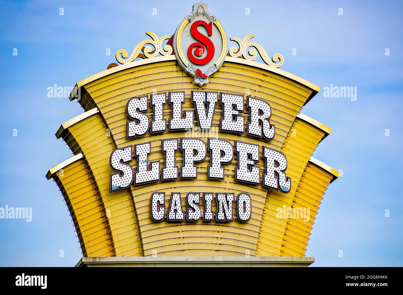 Silver slipper sign hi-res stock photography and images - Alamy