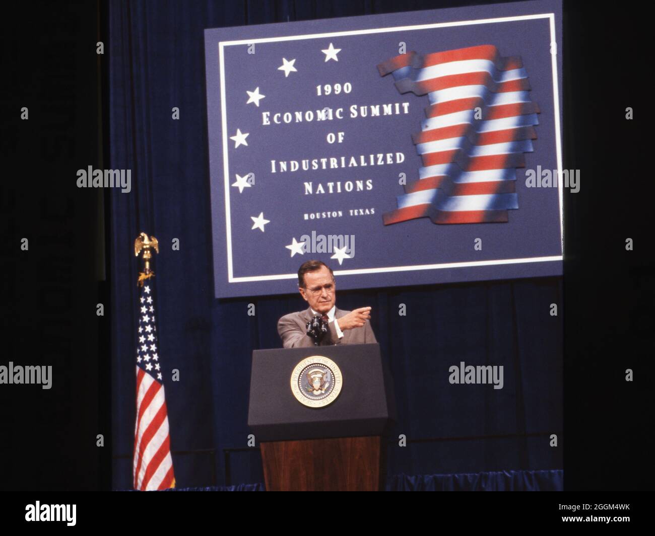 George bush 1990 hi-res stock photography and images - Alamy