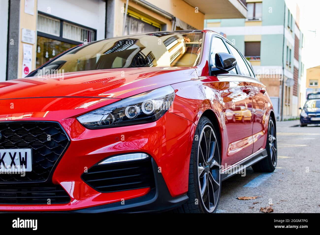 Stylish red car hi-res stock photography and images - Alamy