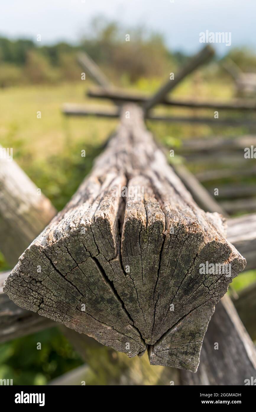 Worm fence hi-res stock photography and images - Alamy