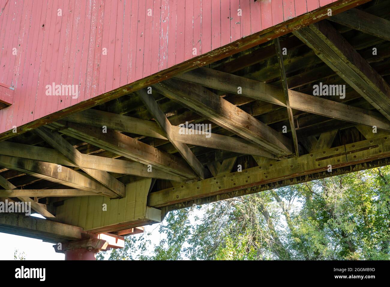 Hogback Covered Bridge; Photograph of the Bridges of Madison County ...