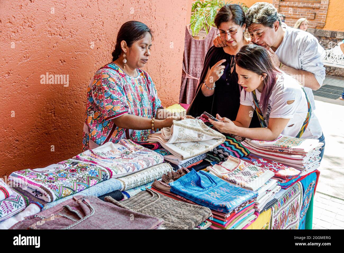 Mexican clothing booth hi-res stock photography and images - Alamy