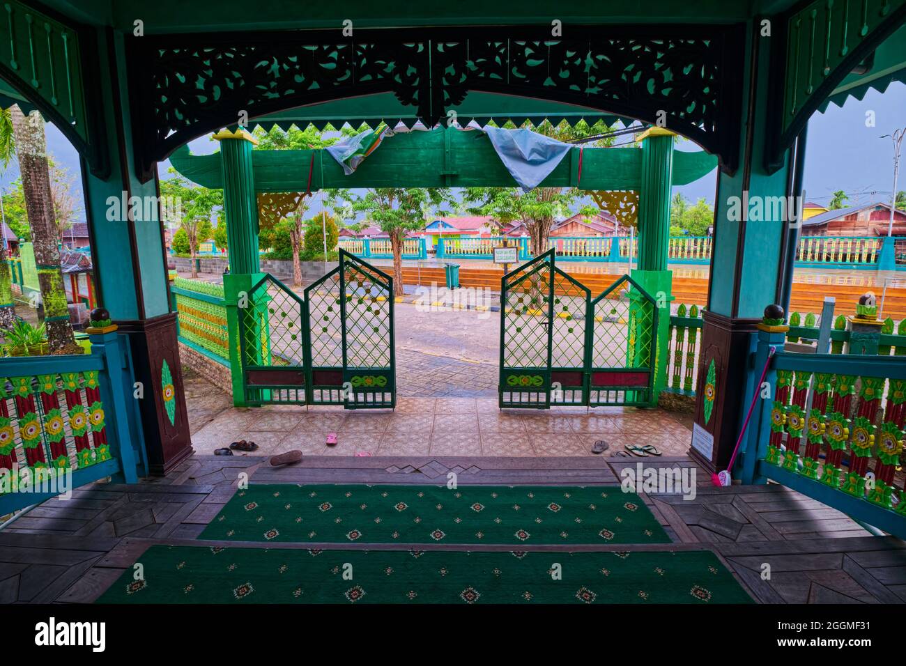 Masjid Sultan Suriansyah is the oldest mosque in South Kalimantan ...