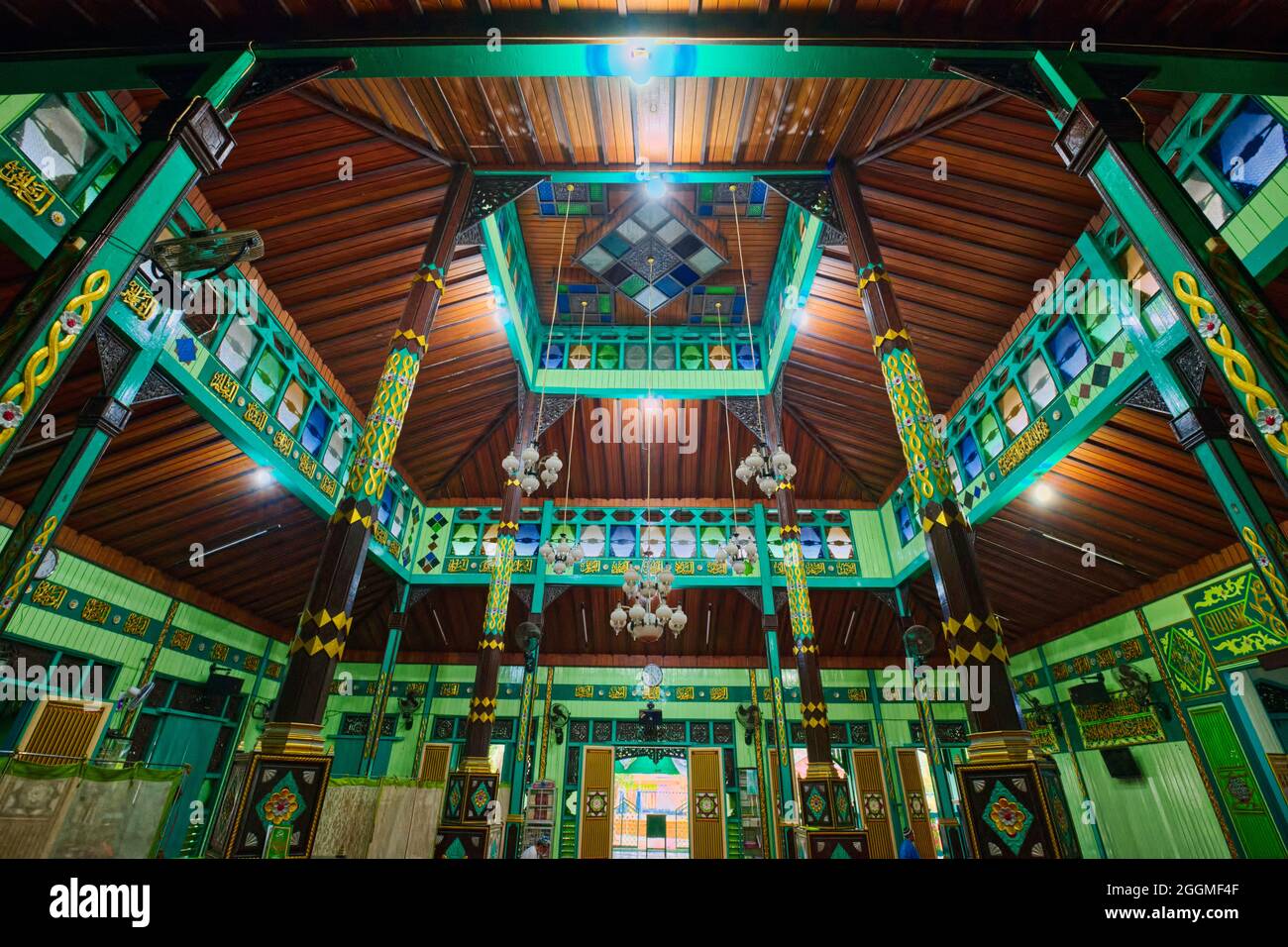 Masjid Sultan Suriansyah is the oldest mosque in South Kalimantan ...