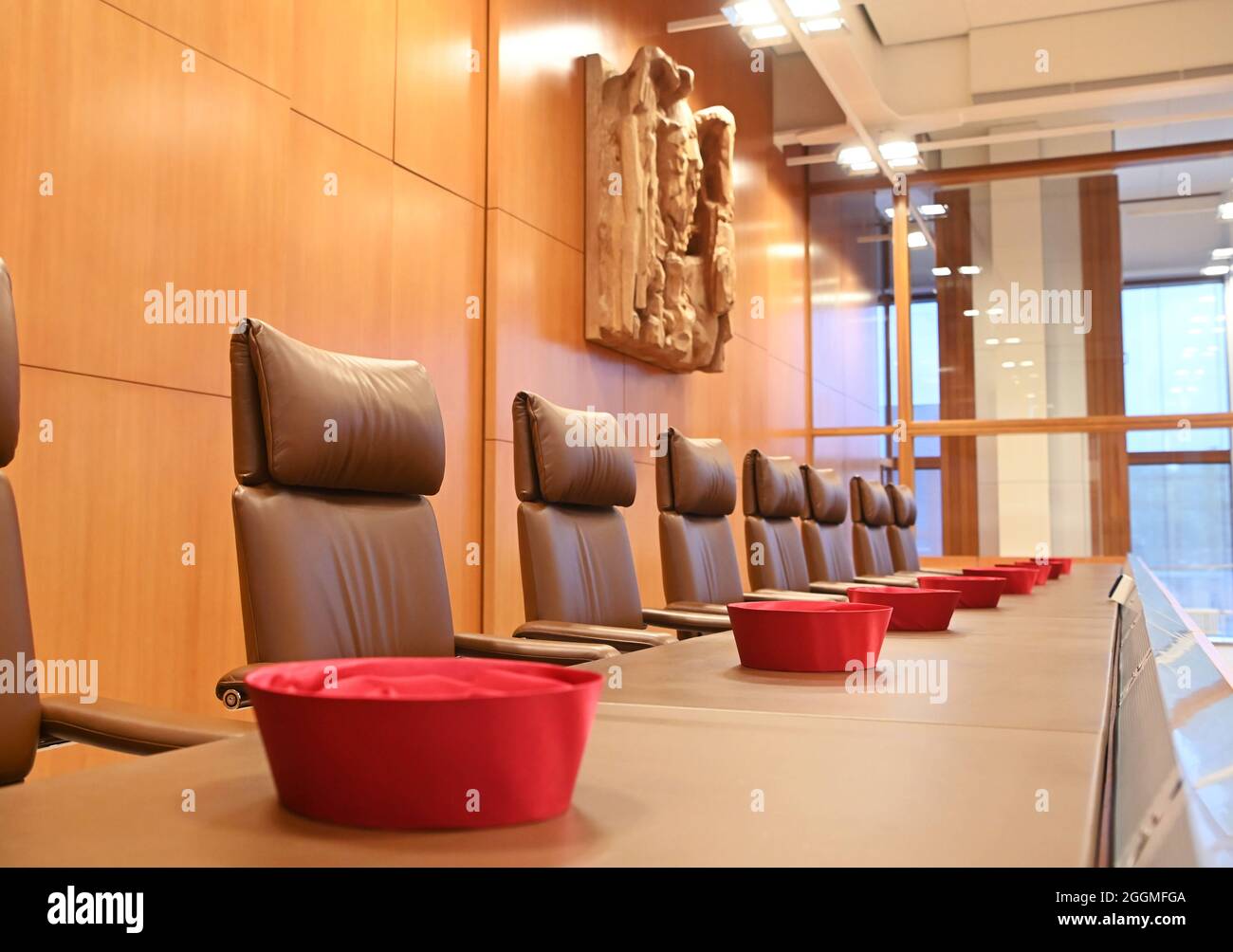 Karlsruhe, Germany. 30th Aug, 2021. ILLUSTRATION - On the bench in the ...