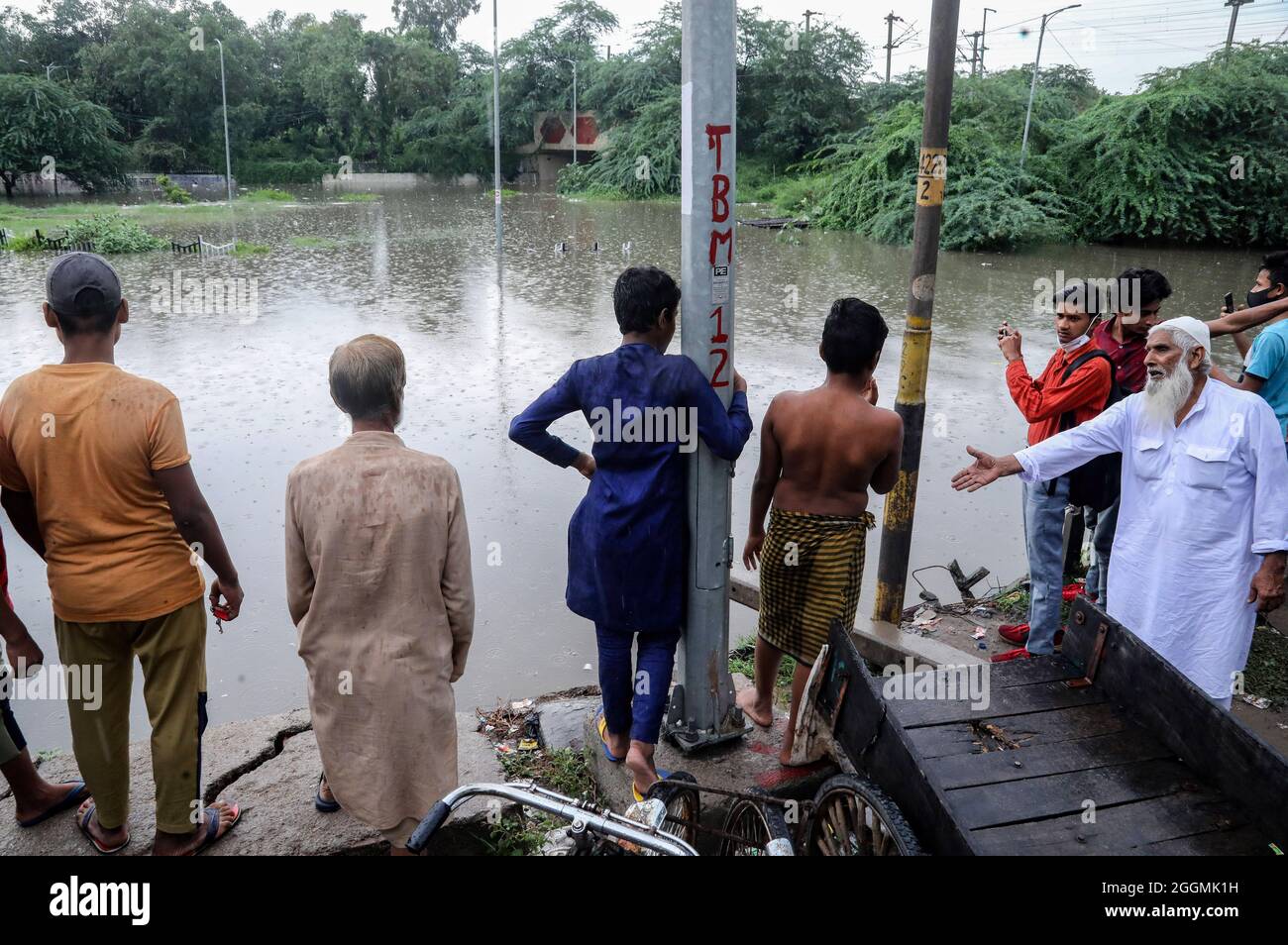 Waterlogged underpass hi-res stock photography and images - Alamy