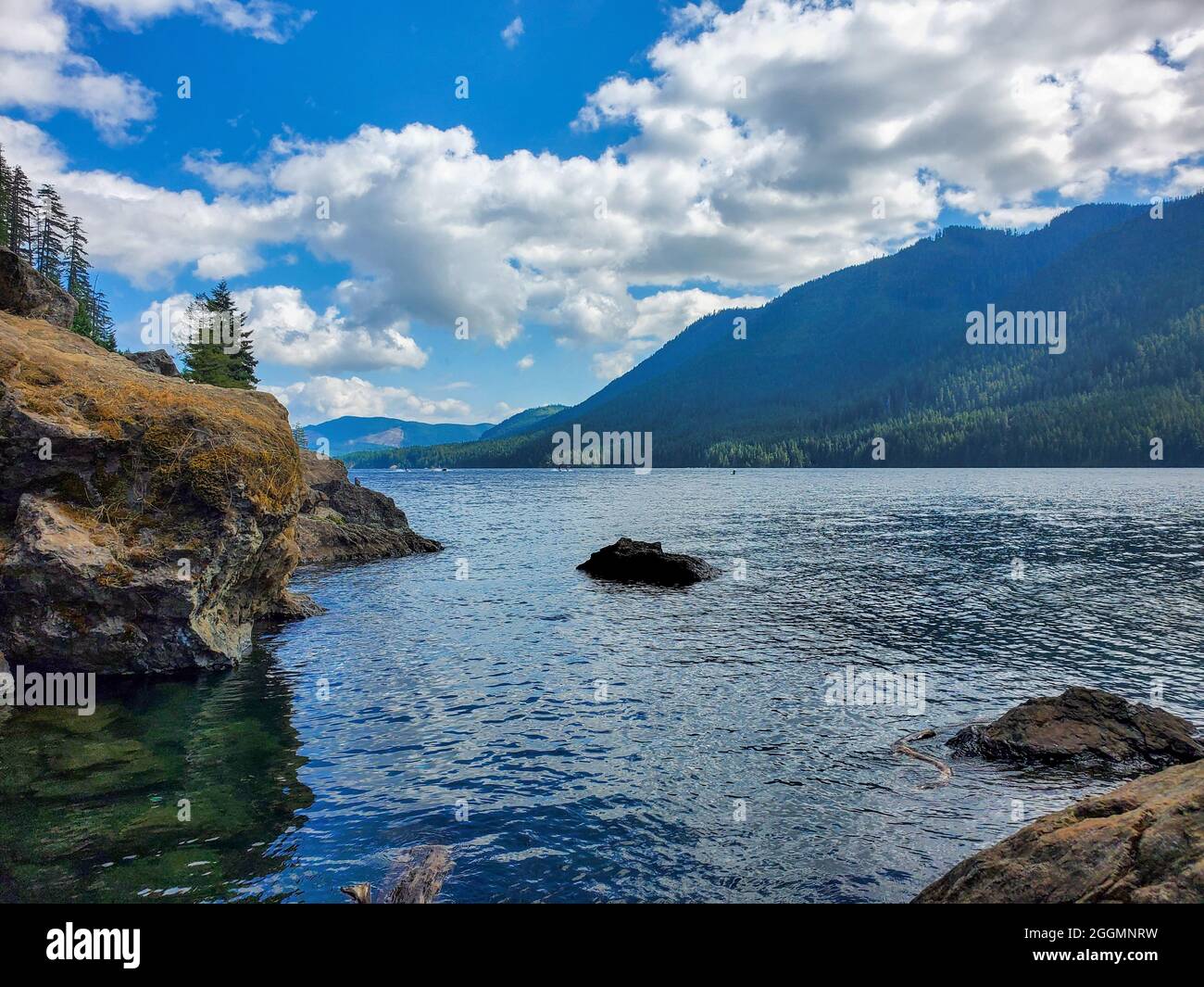 Lake Cushman and the Olympic Mountains Stock Photo - Alamy