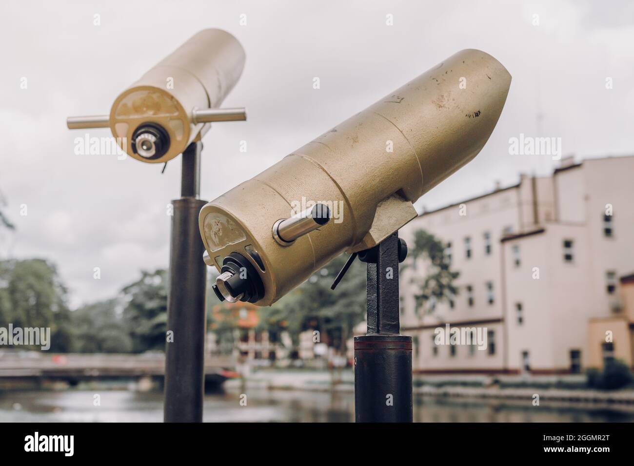 Telescopic observation hi-res stock photography and images - Alamy