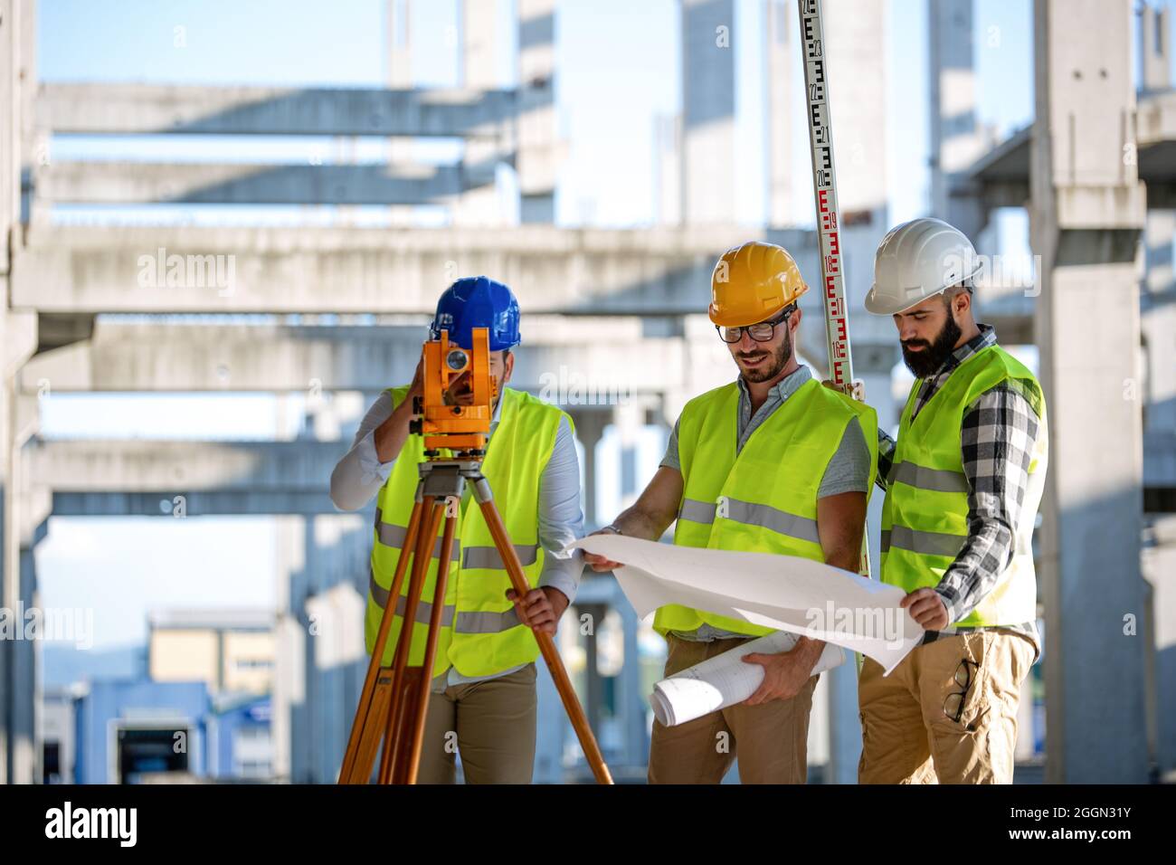 Attractive men building site hi-res stock photography and images - Alamy