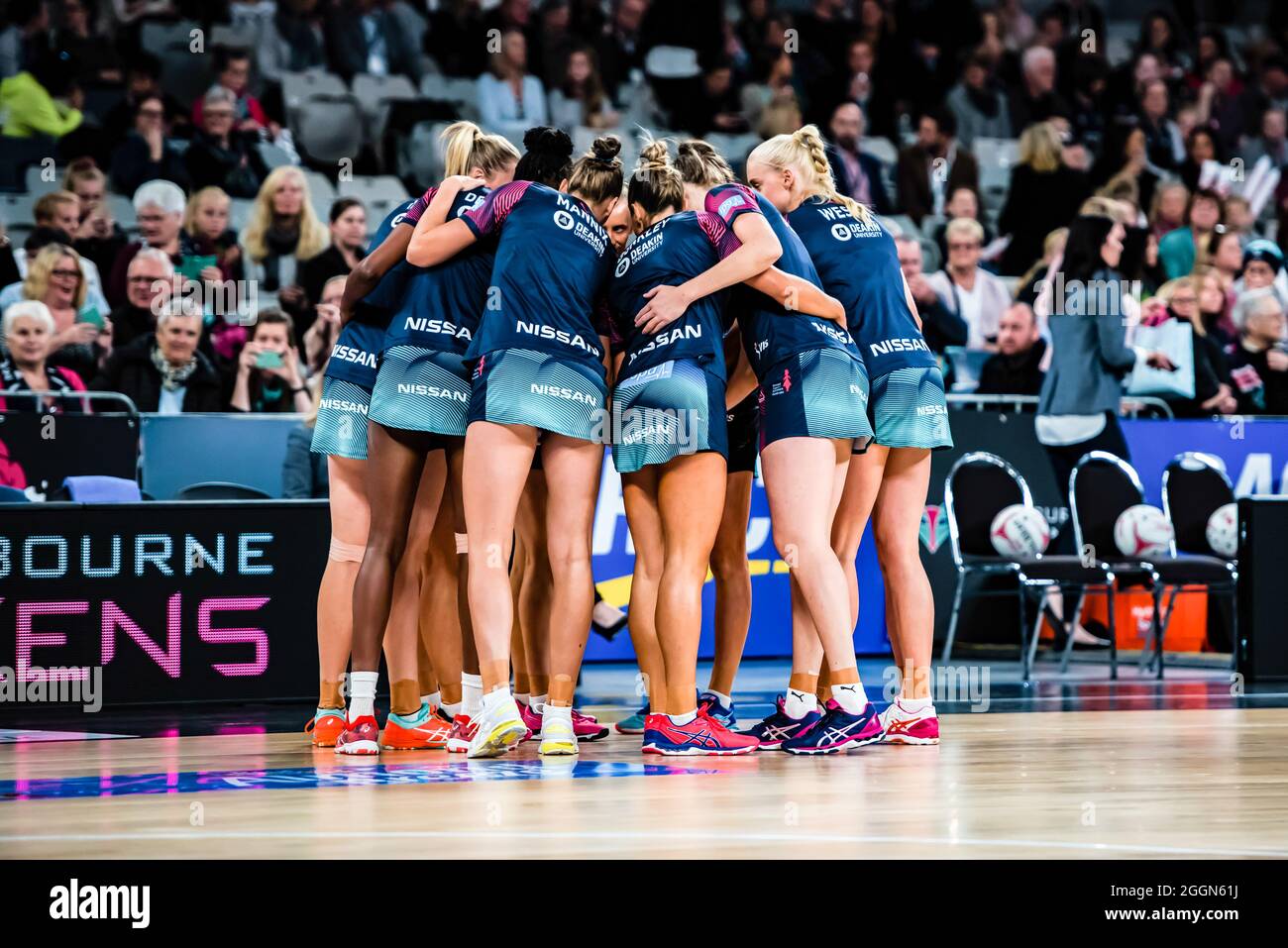 Super netball firebirds vixens hi-res stock photography and images - Alamy