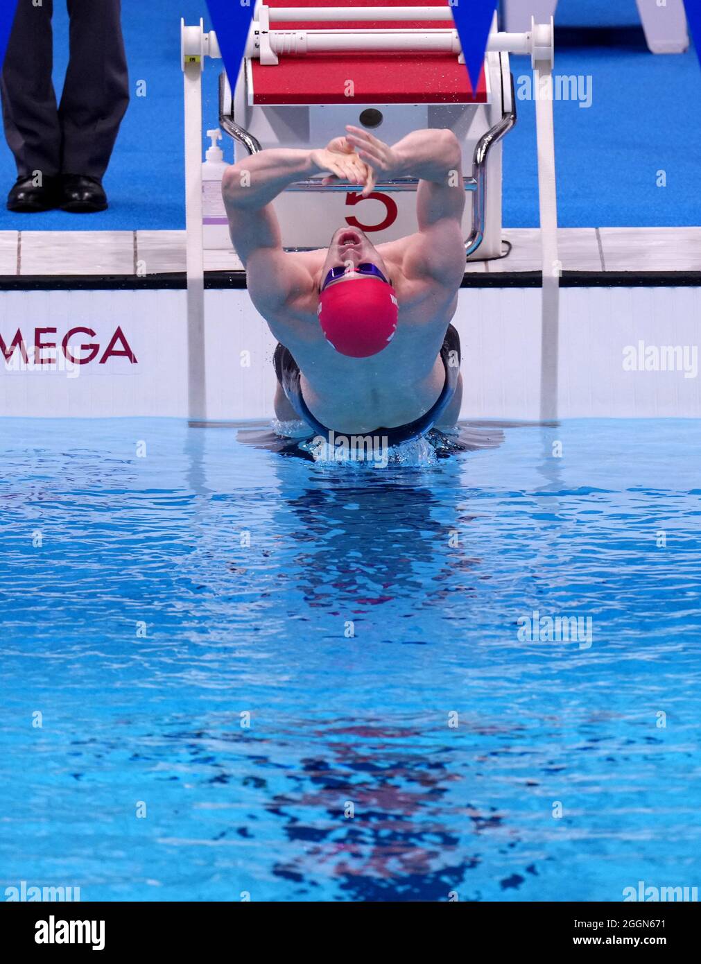 Great Britain's Reece Dunn on the way to winning bronze in the Men's ...
