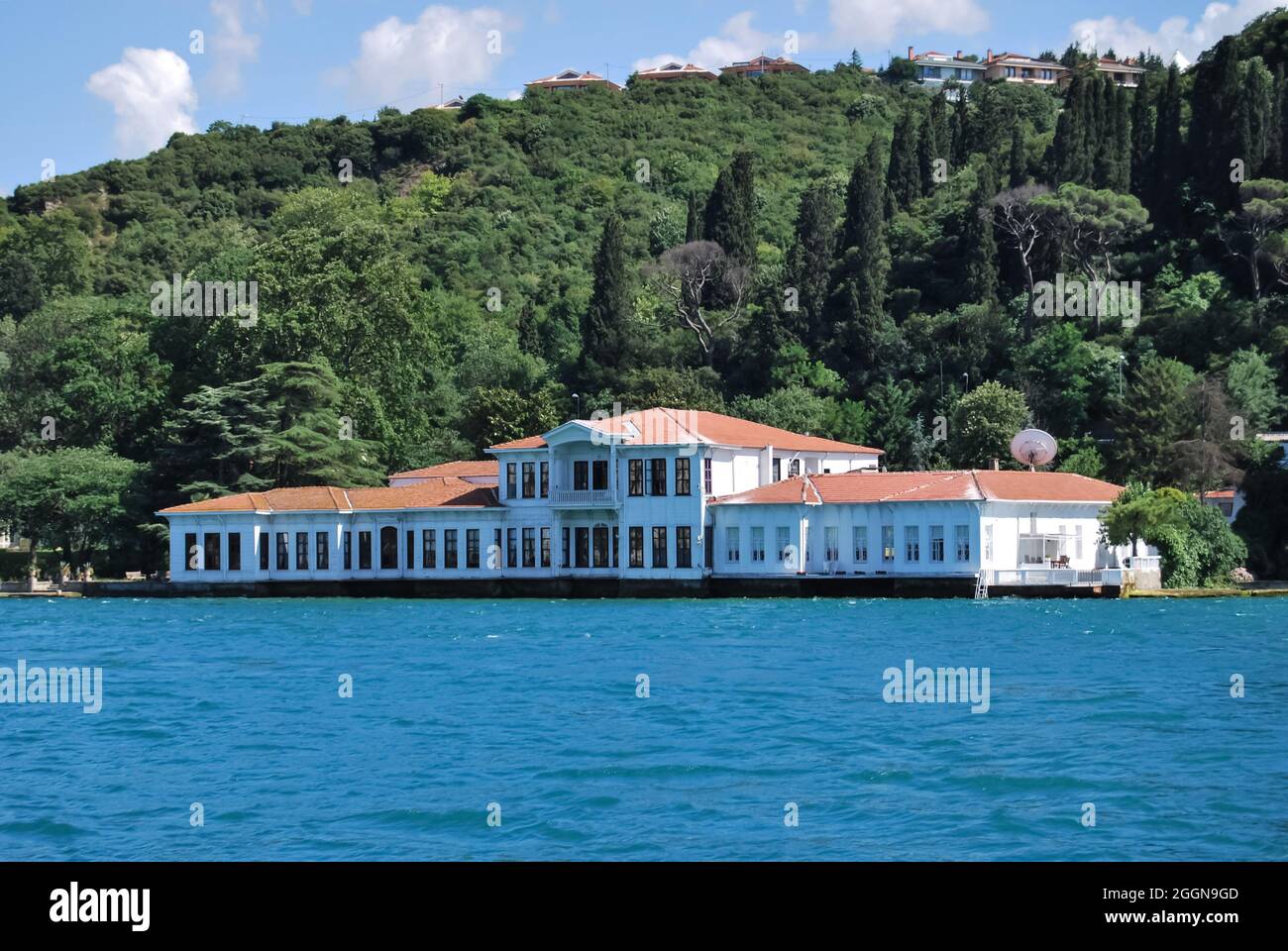 Buildings in Bosphorus Strait Side of Istanbul, Turkey Stock Photo - Alamy