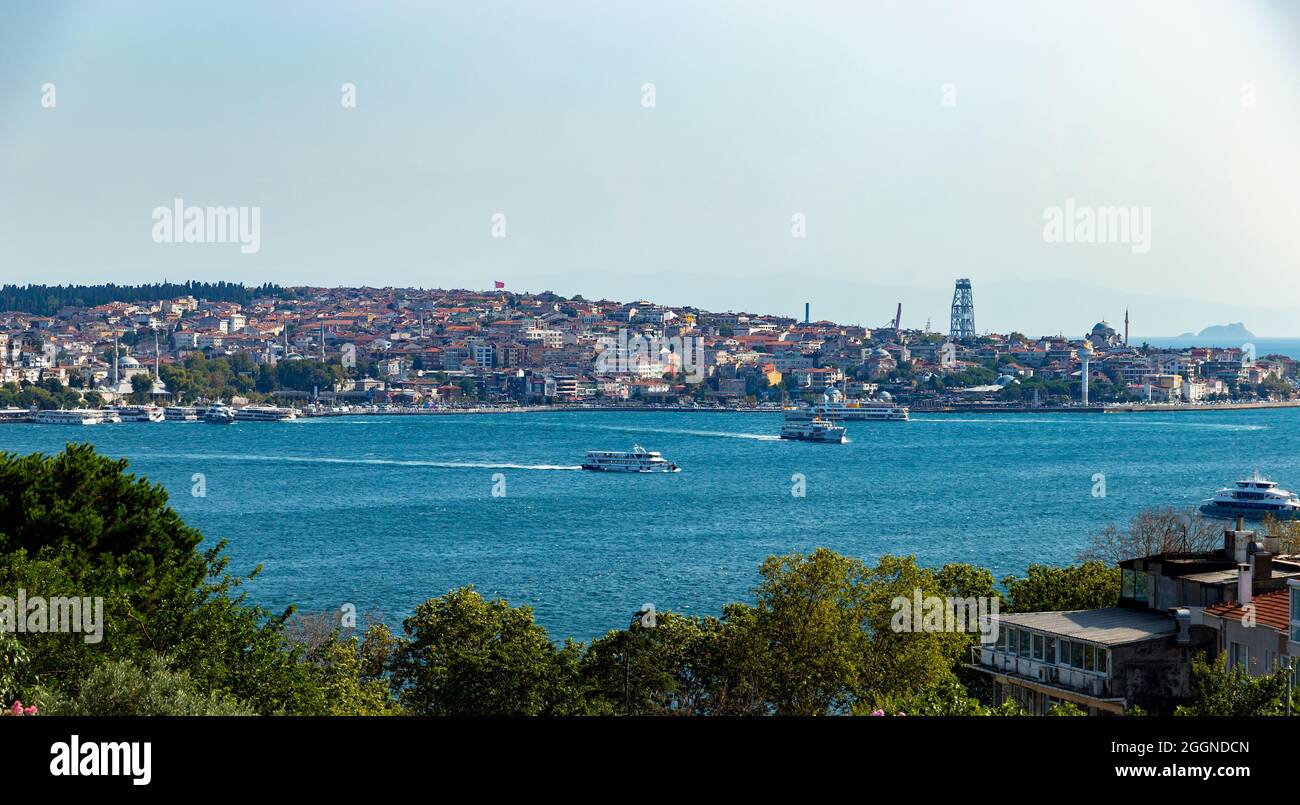 Boat bosphorus strait besiktas istanbul hi-res stock photography and ...