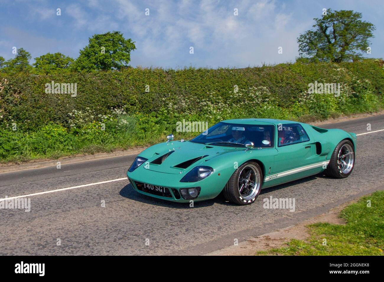 Road specification gt40s hi-res stock photography and images - Alamy