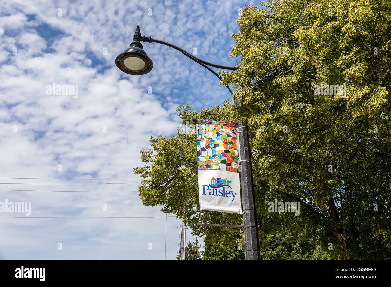Lamp post flag hi-res stock photography and images - Alamy