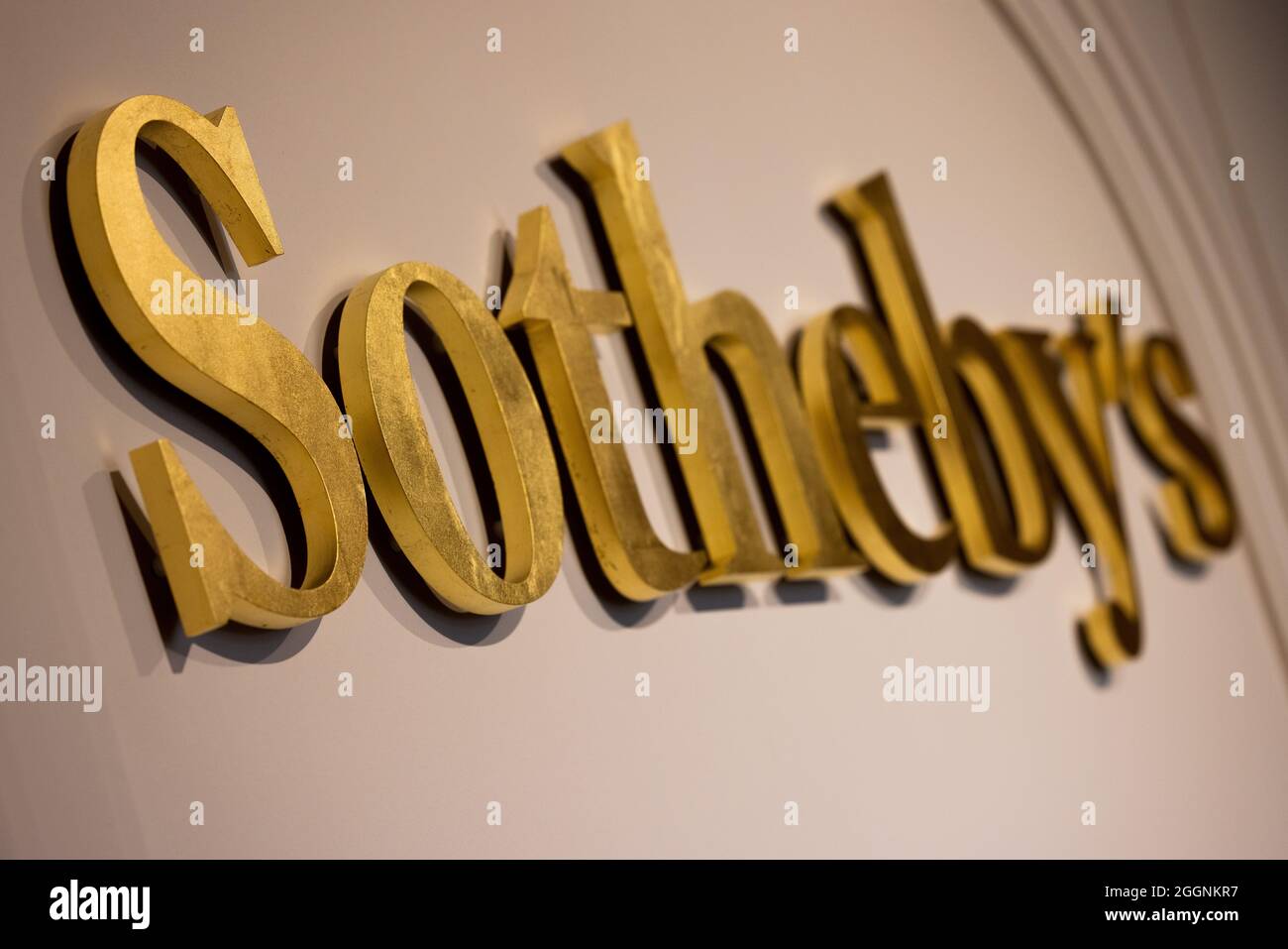 Sothebys logo hi-res stock photography and images - Alamy