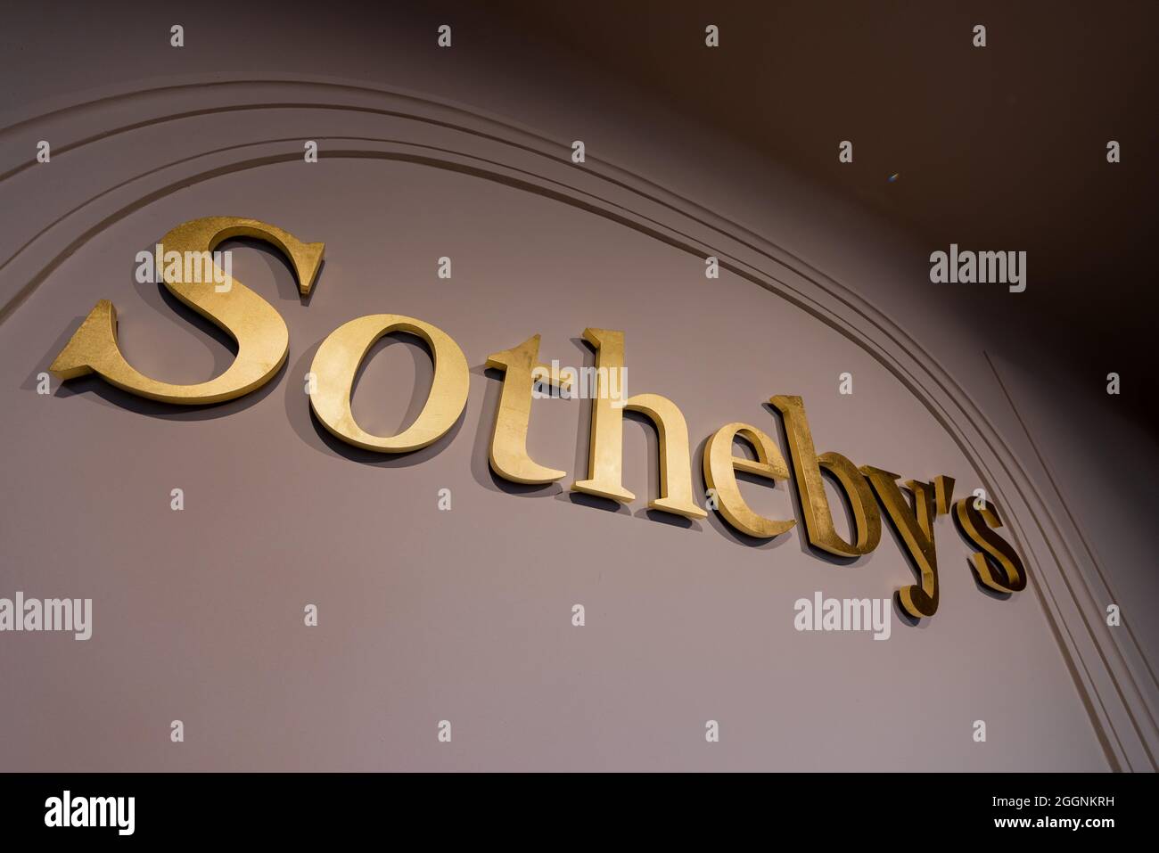 Sothebys logo hi-res stock photography and images - Alamy
