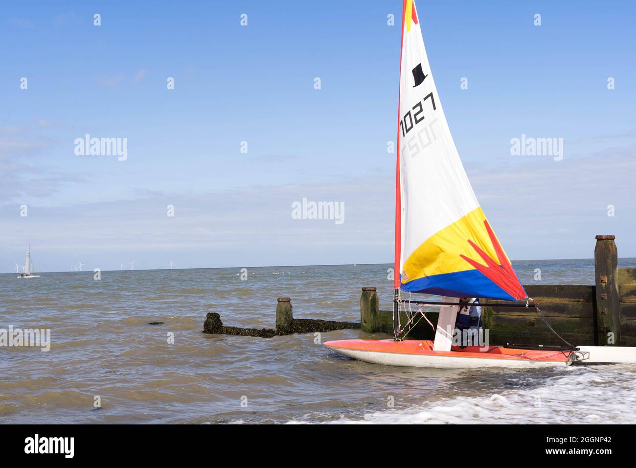Saling race hi-res stock photography and images - Alamy