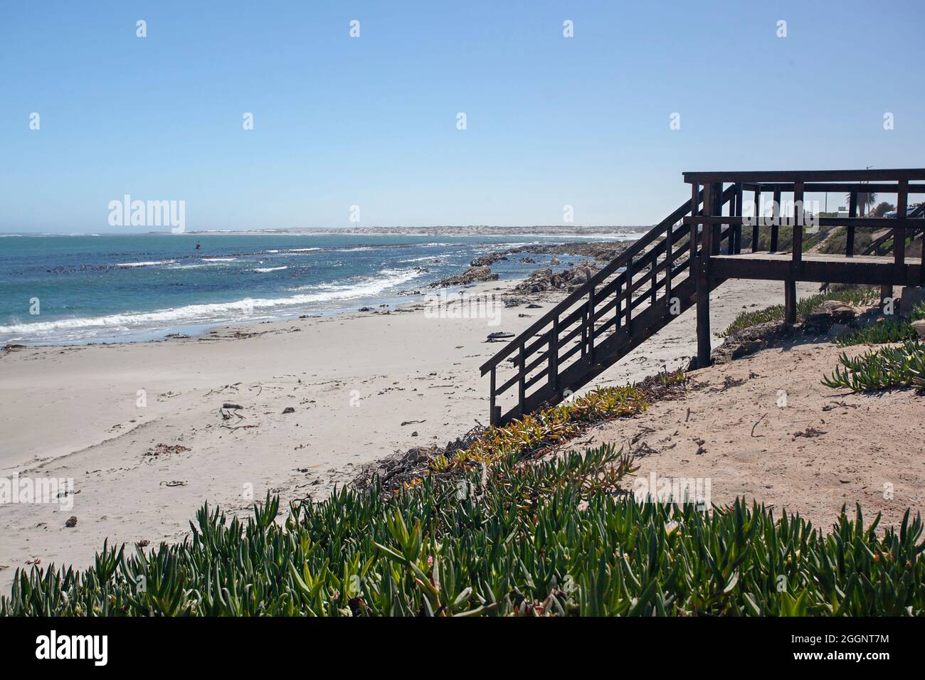 Endless views atlantic ocean sky hi-res stock photography and images ...