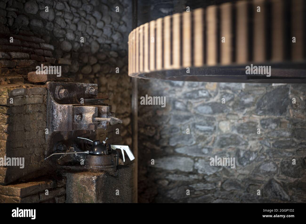 Machine gun mechanism hi-res stock photography and images - Alamy