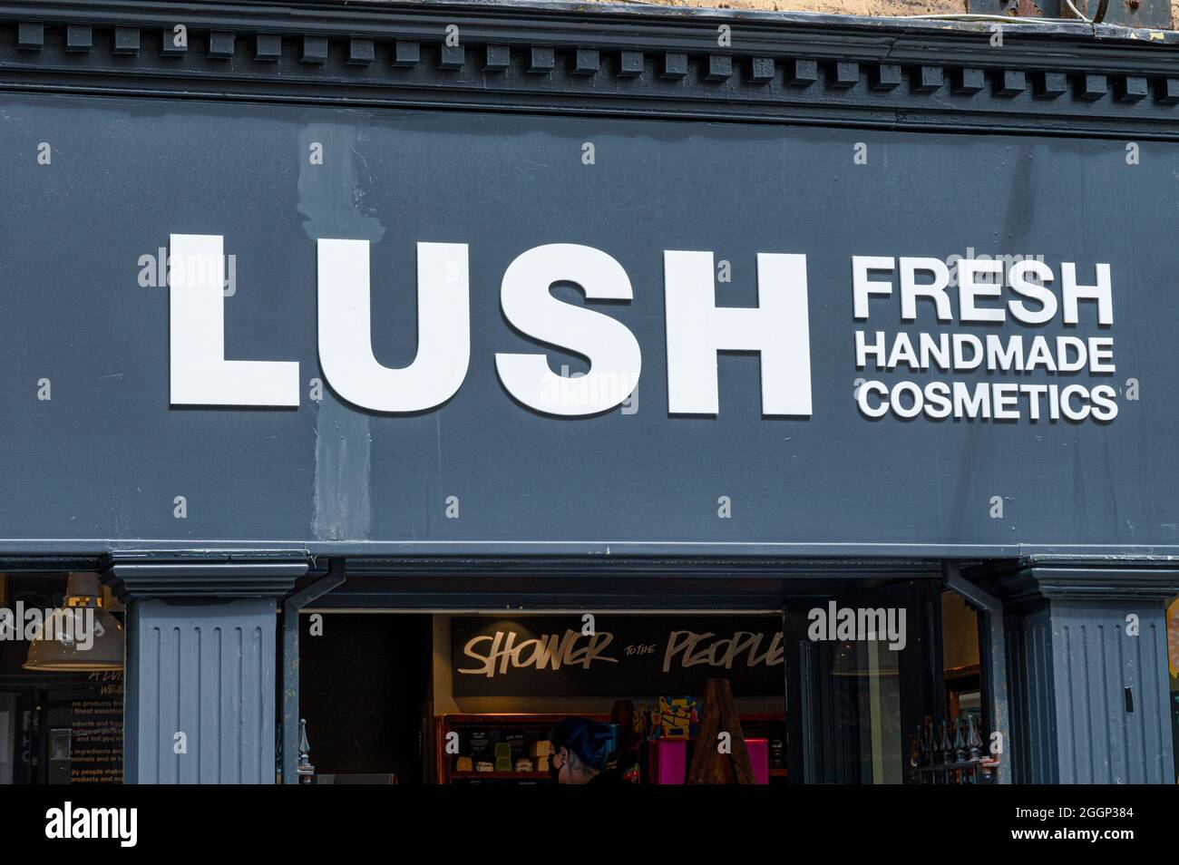 Lush logo hi-res stock photography and images - Alamy