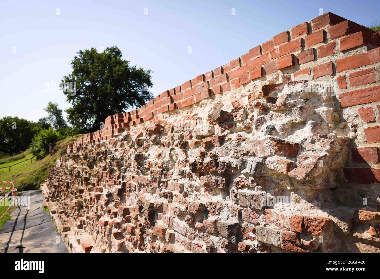 Dannewerk, Germany. 23rd Aug, 2021. The Waldemar Wall of the Viking ...