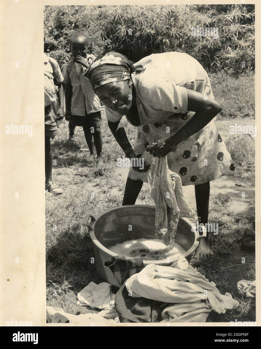 Woman washing clothes archive hi-res stock photography and images - Alamy