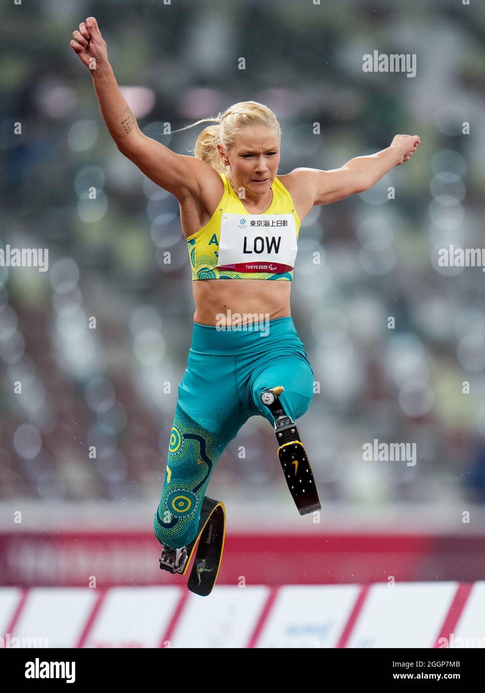 TOKYO, JAPAN - SEPTEMBER 2: Vanessa Low of Australia competing in the ...