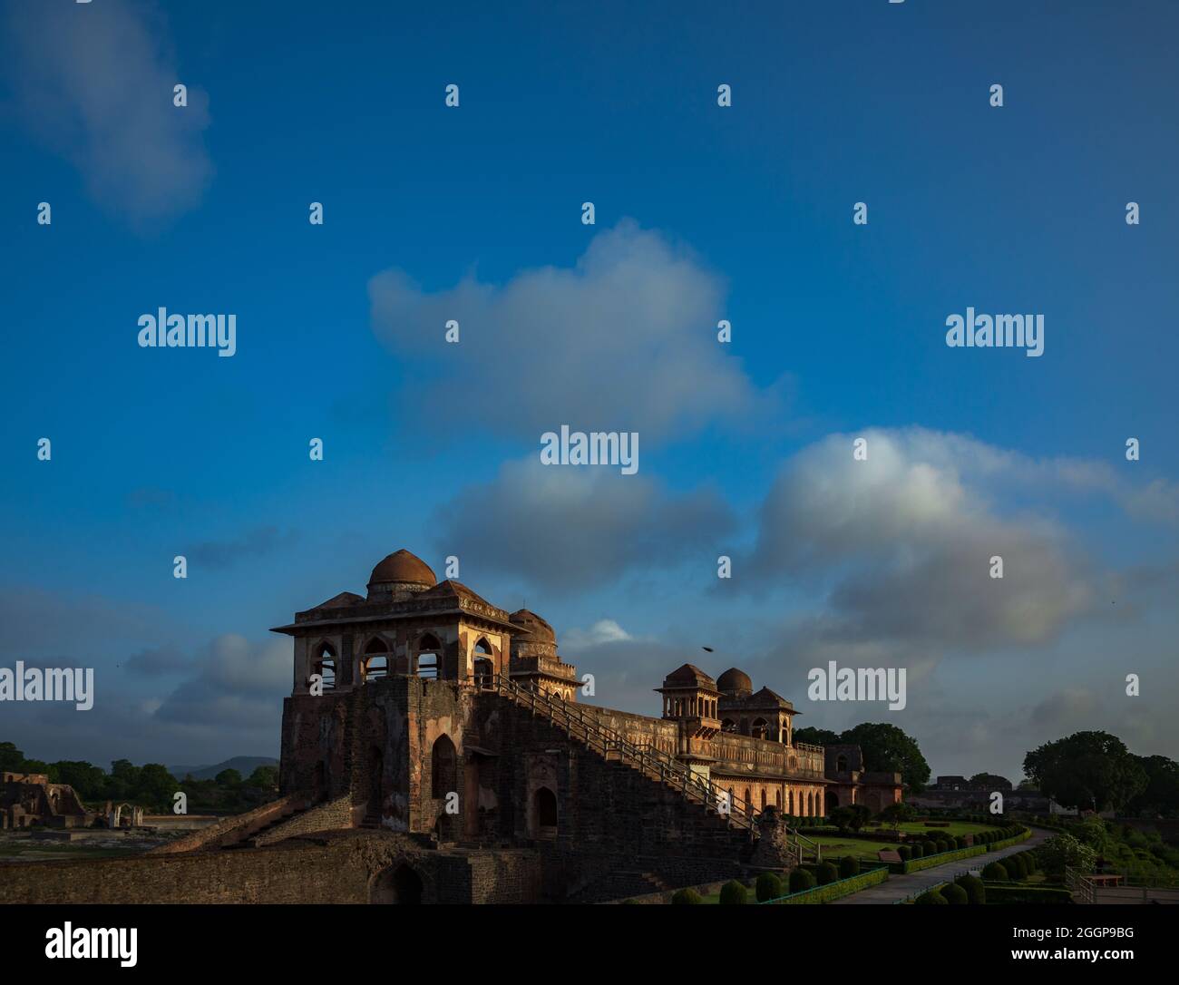 Jahaz Mahal royal complex, Mandu, Madhya Pradesh, India Stock Photo - Alamy