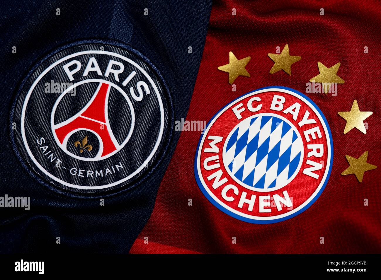 Psg bayern munich crest hi-res stock photography and images - Alamy