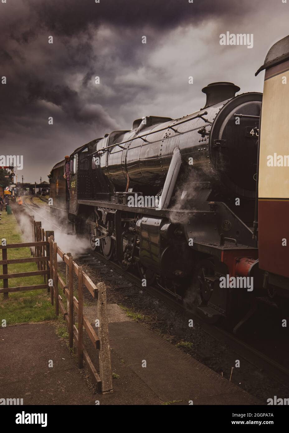 Steam train 1900 england hi-res stock photography and images - Alamy