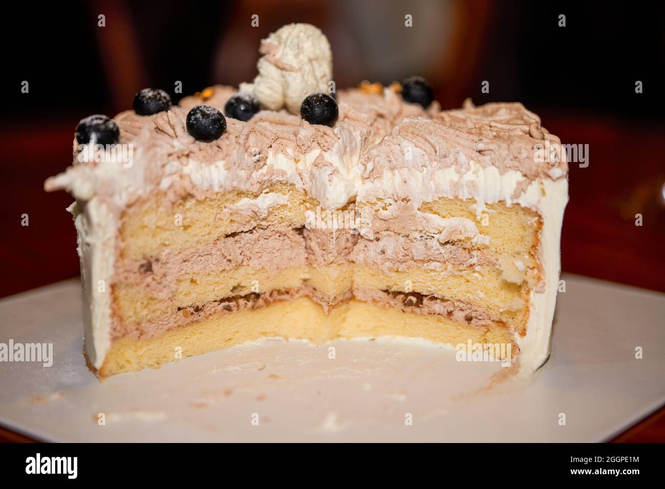 Close-up of a cross section of a cut butter cake Stock Photo - Alamy
