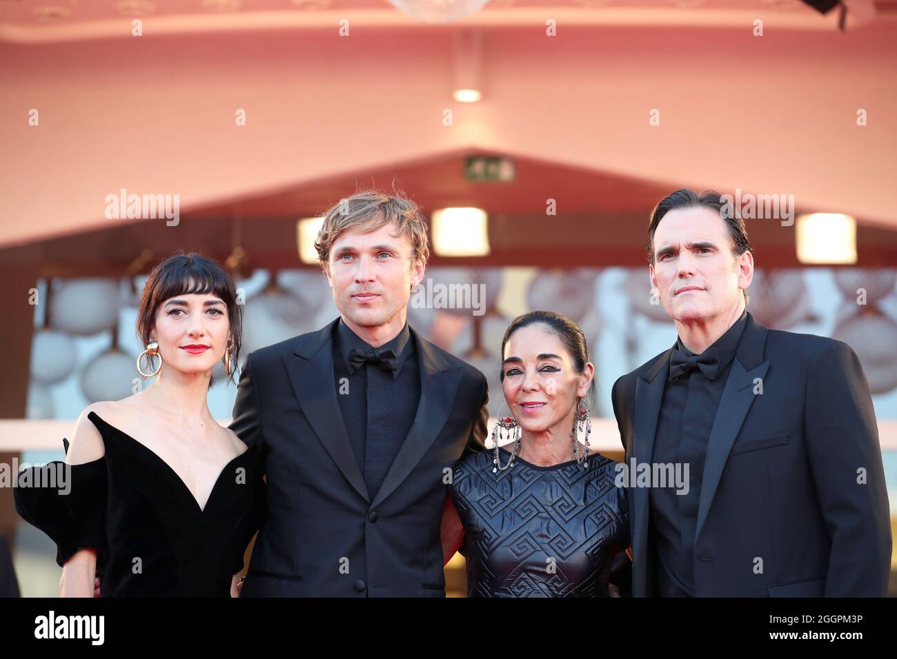 Shirin neshat land of dreams hi-res stock photography and images - Alamy