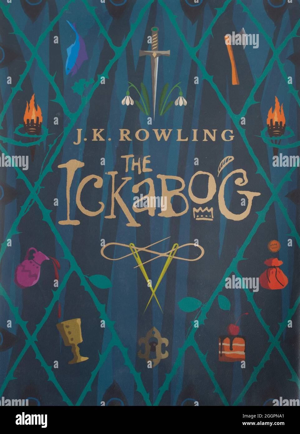 Classic fantasy books for children hi-res stock photography and images ...