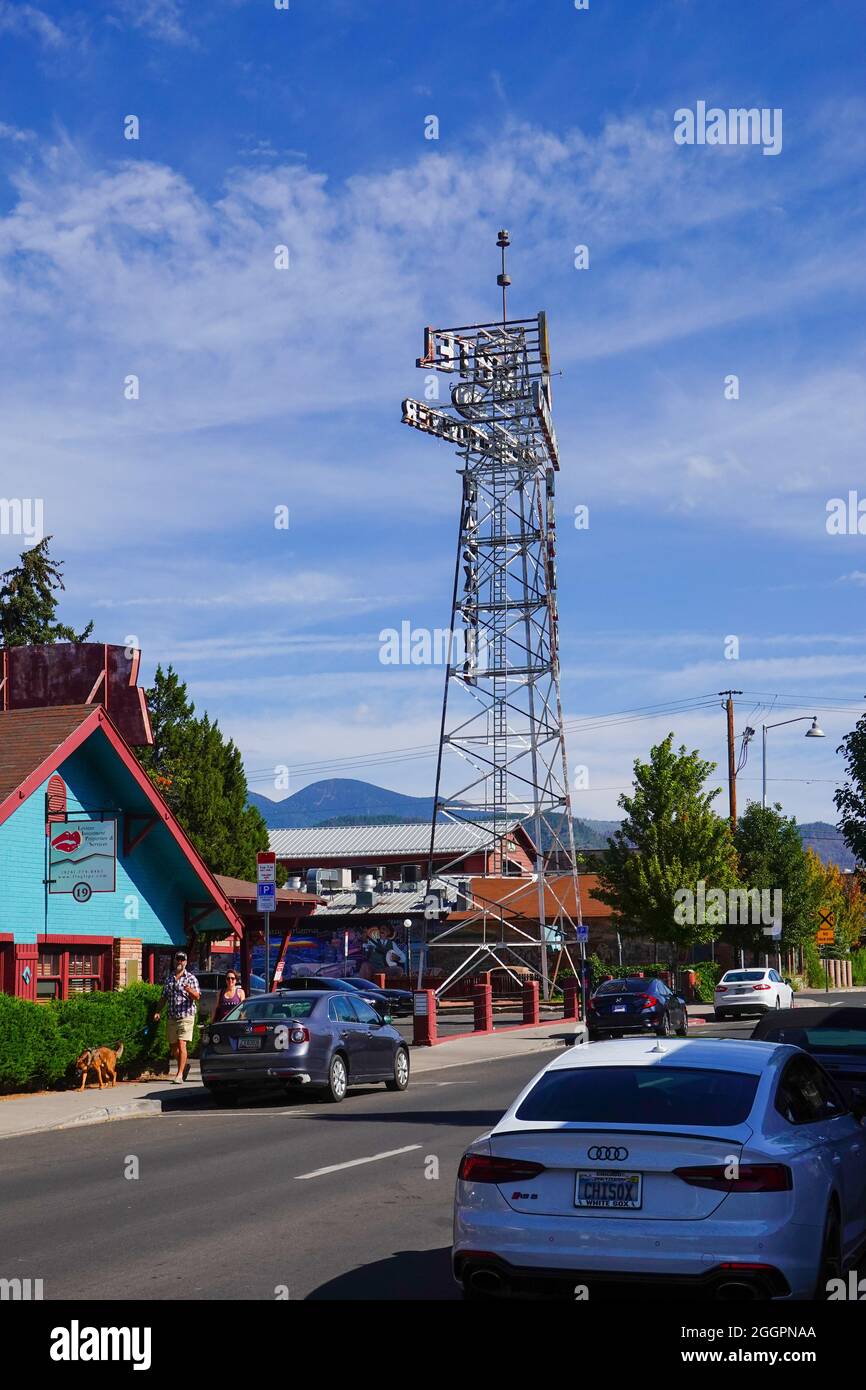 Downtown Flagstaff, Arizona, San Francisco Street with view of iconic ...