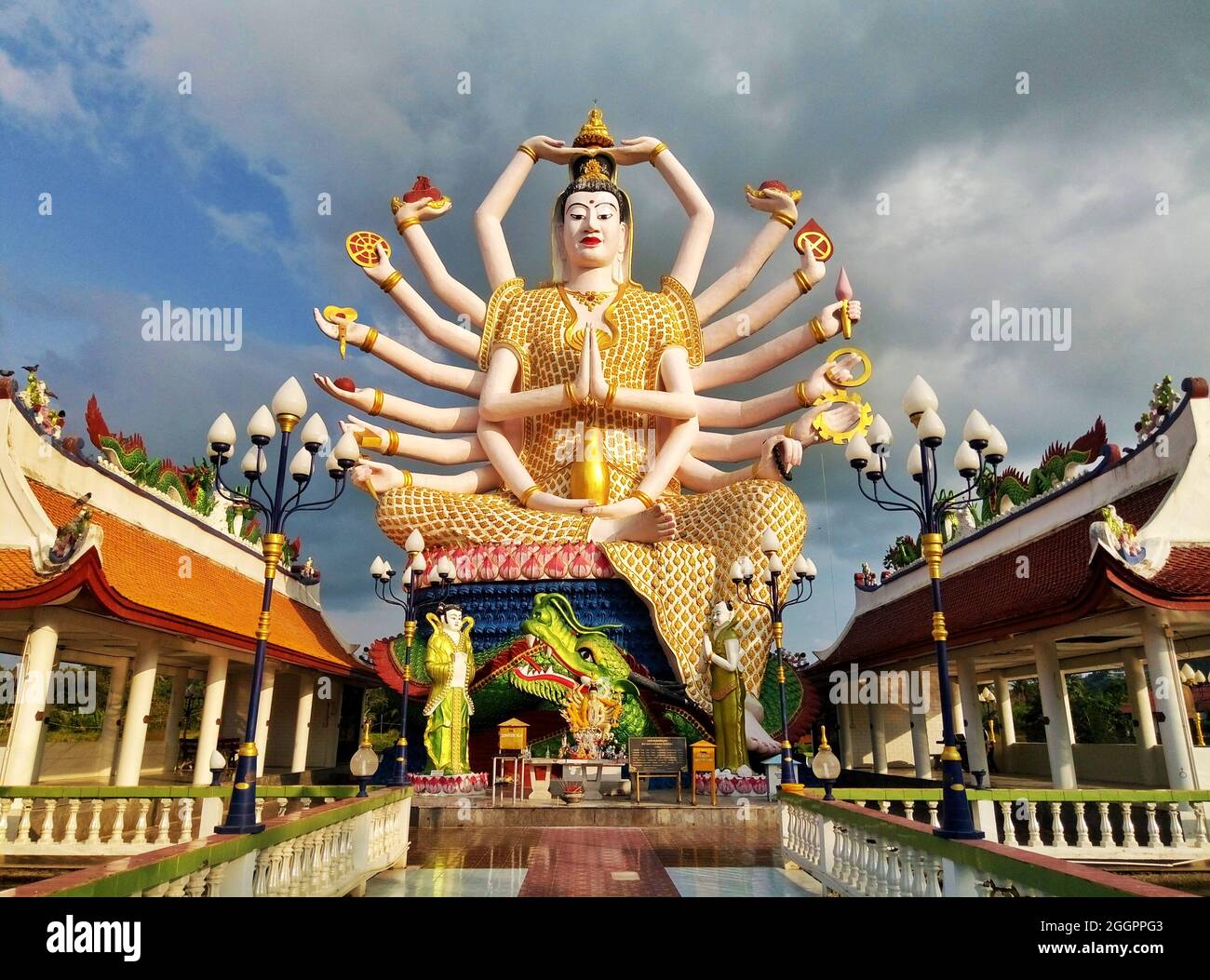 Multi armed goddess hi-res stock photography and images - Alamy