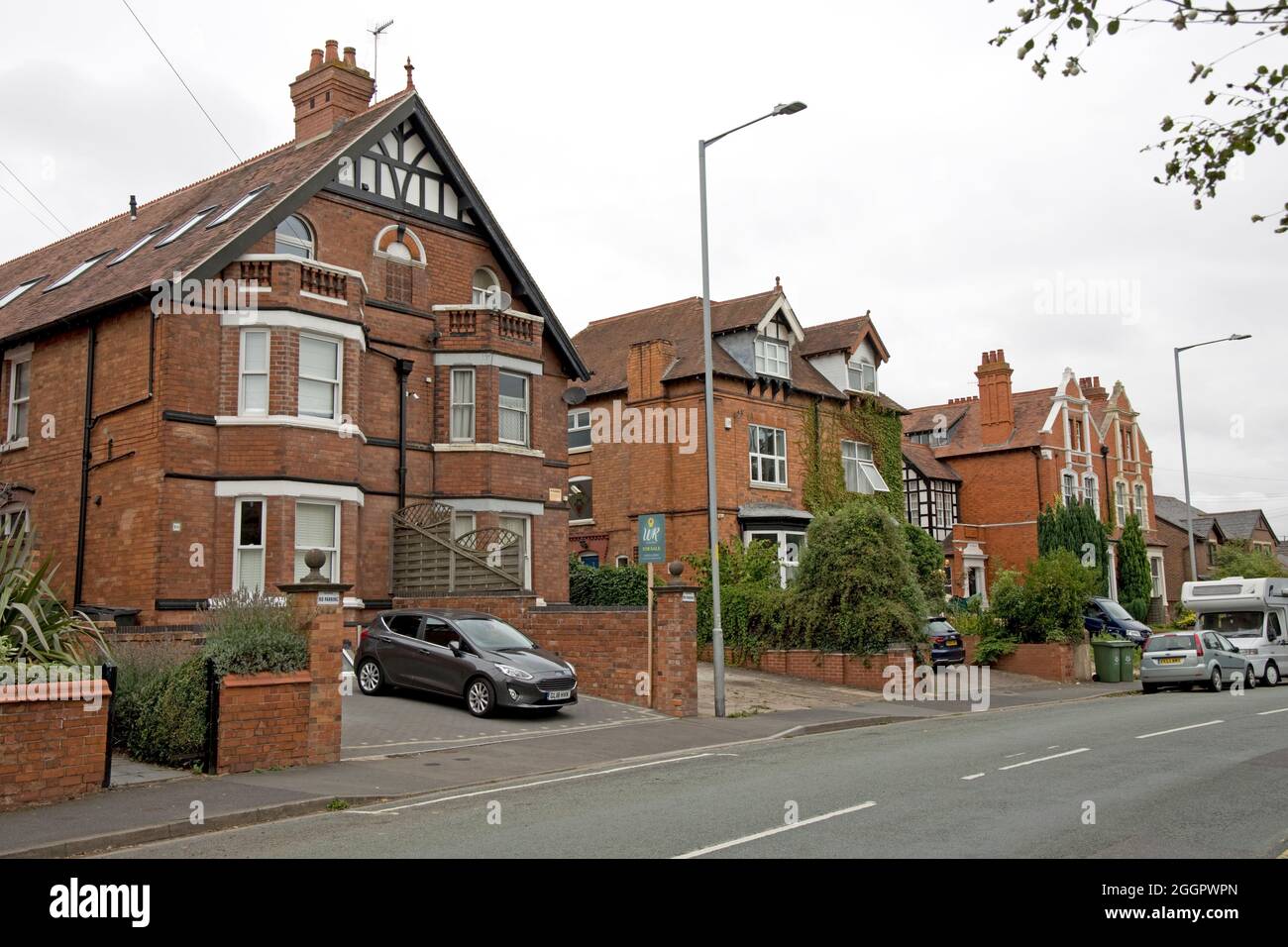 Victorian edwardian architecture hi-res stock photography and images ...