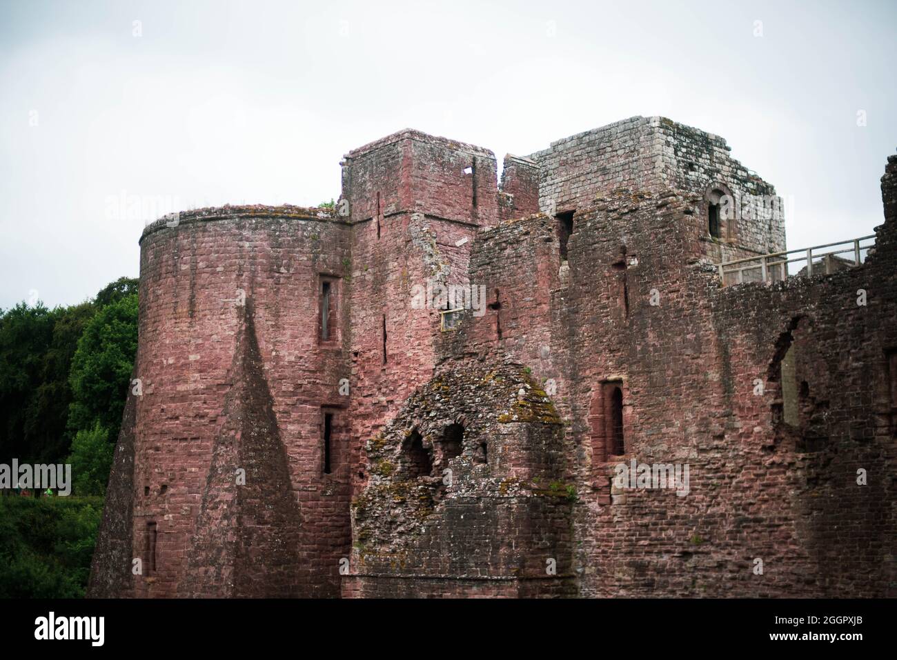 Goodrich Castle, Summer 2021 Stock Photo - Alamy