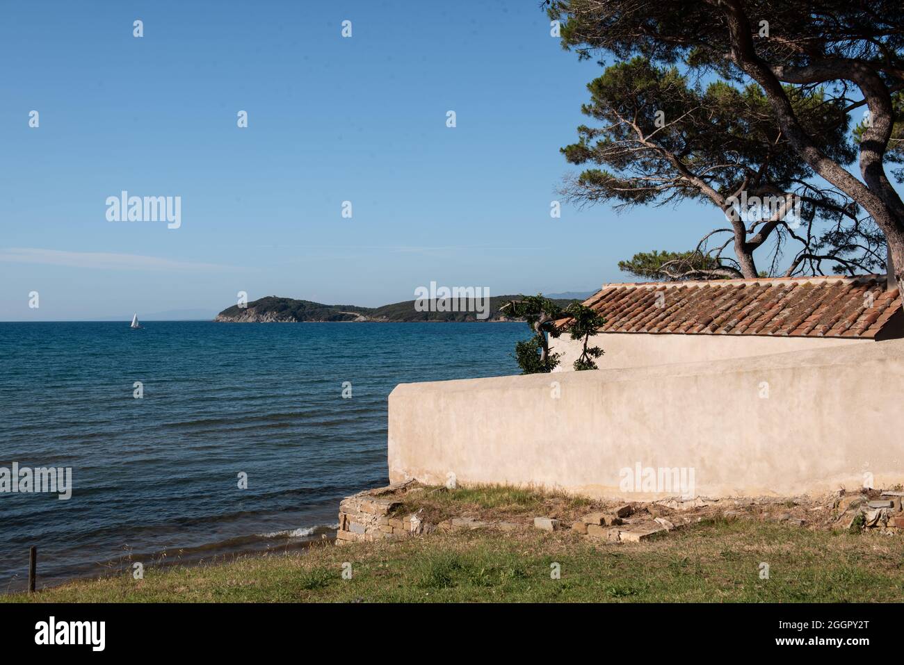 Baratti beach hi-res stock photography and images - Alamy