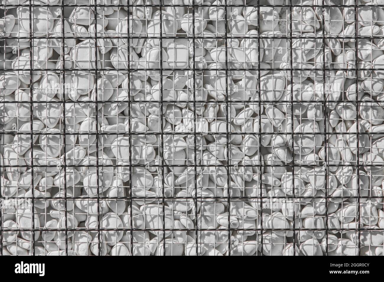 Wire mesh retaining wall hi-res stock photography and images - Alamy