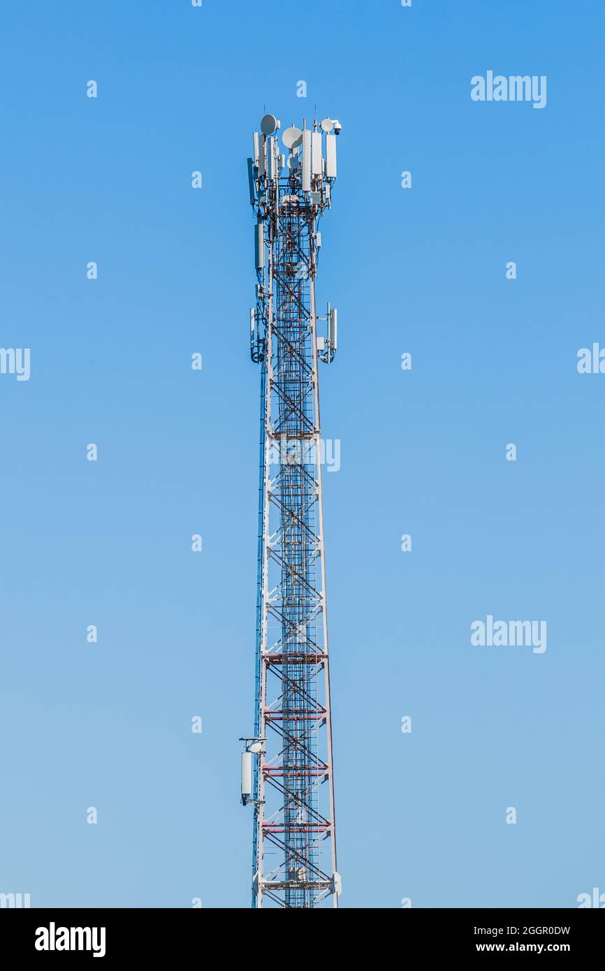 Mobile radio aerial hi-res stock photography and images - Alamy