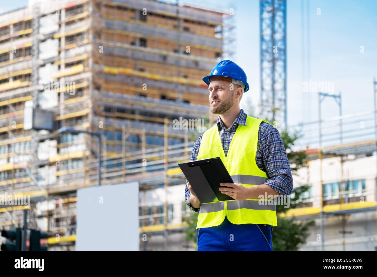 Inspector men planning hi-res stock photography and images - Alamy